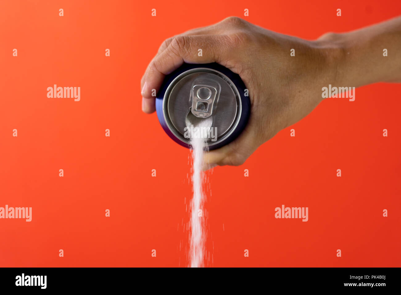 Soda drink pouring hi-res stock photography and images - Alamy