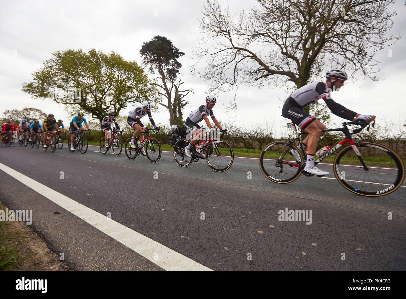 Professional cycle racing hi-res stock photography and images - Alamy