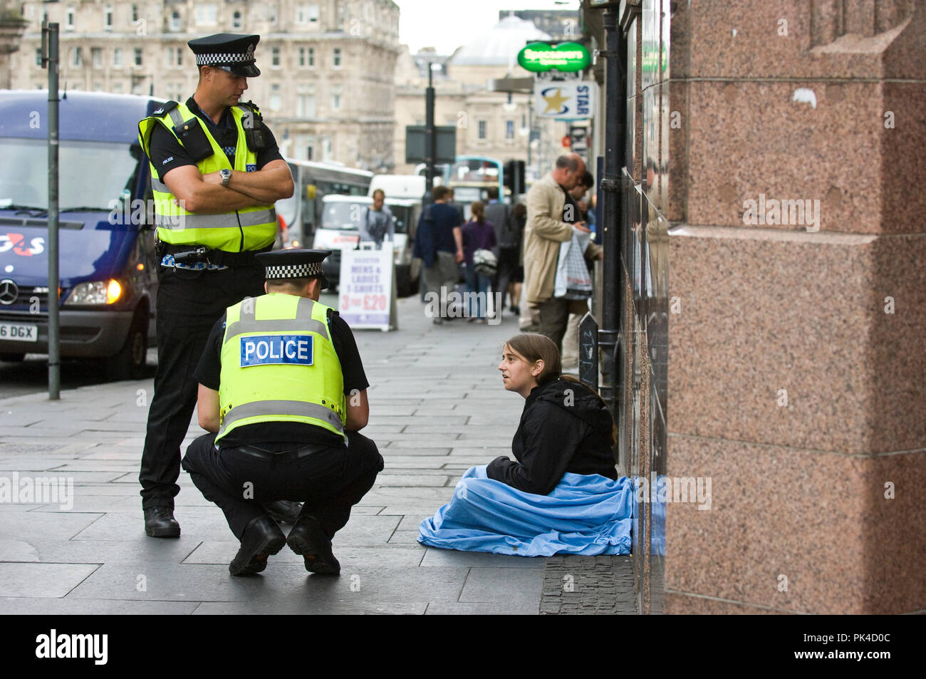 Homeless person talk police hi-res stock photography and images - Alamy