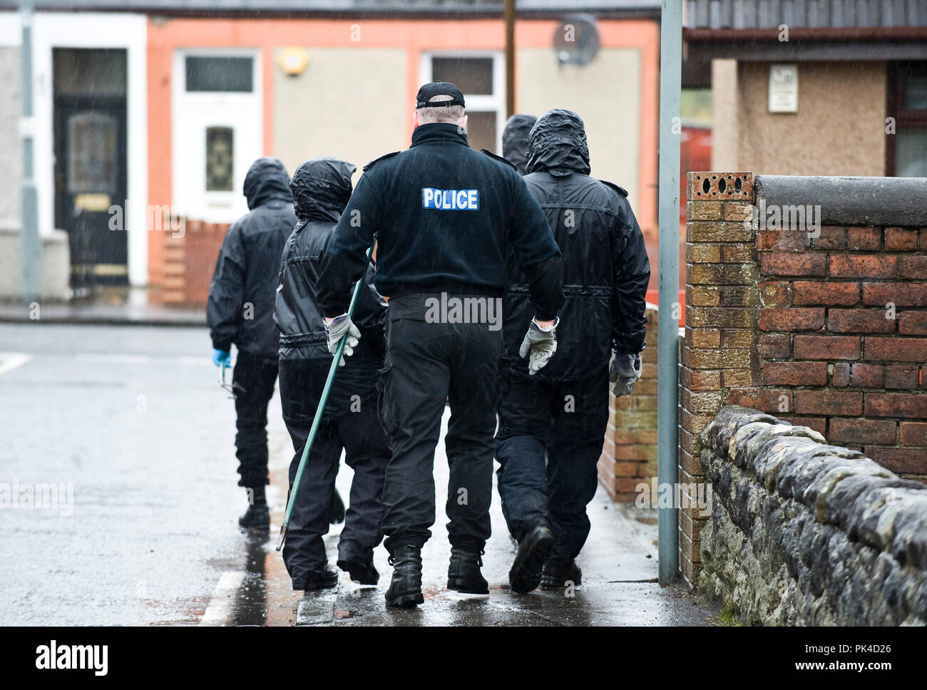 Police search hi-res stock photography and images - Alamy