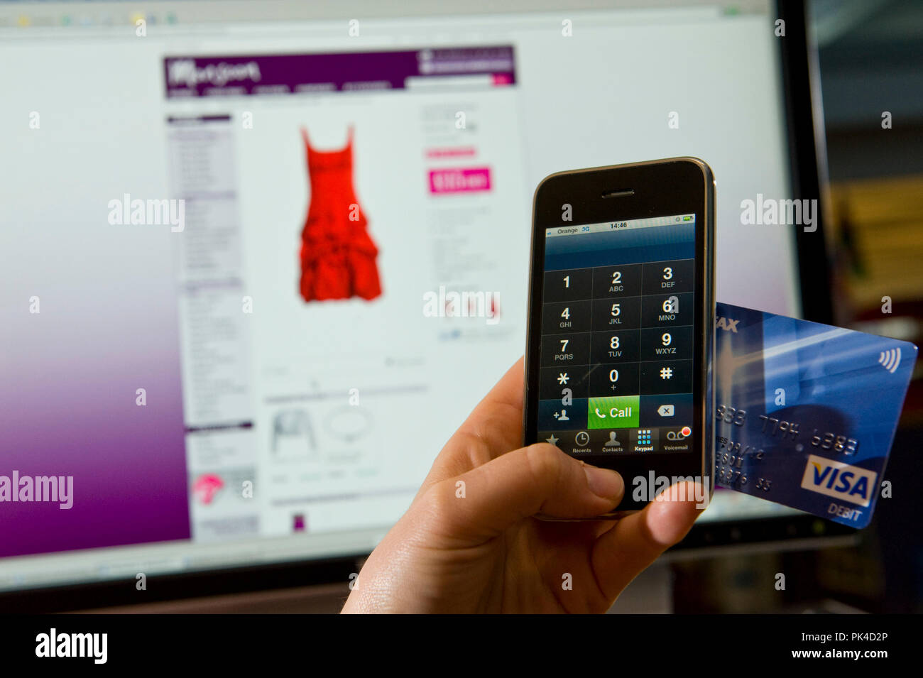 Online Christmas shopping, more people are ordering Christmas presents ...