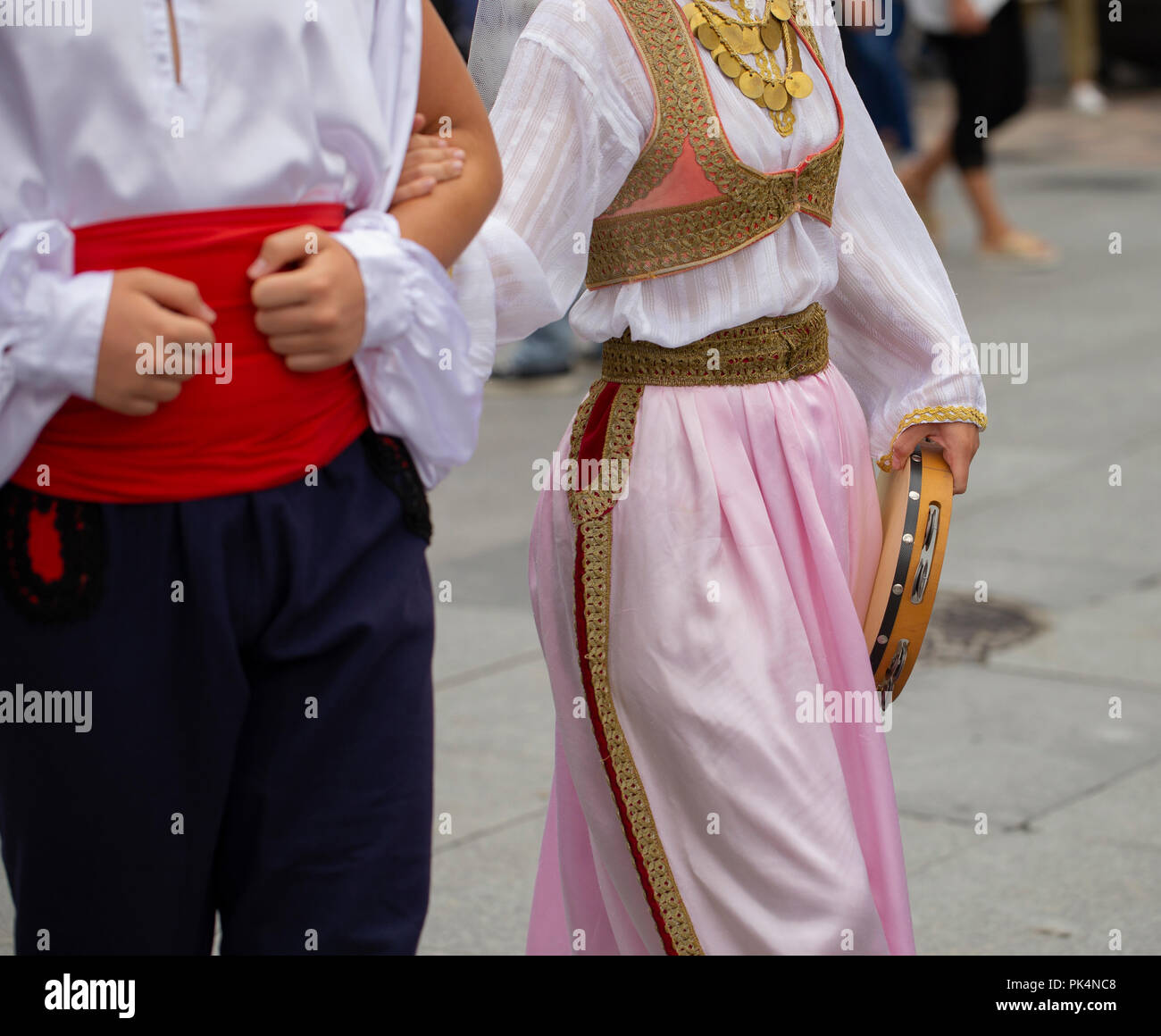 Serbian folk dance group Stock Photo - Alamy
