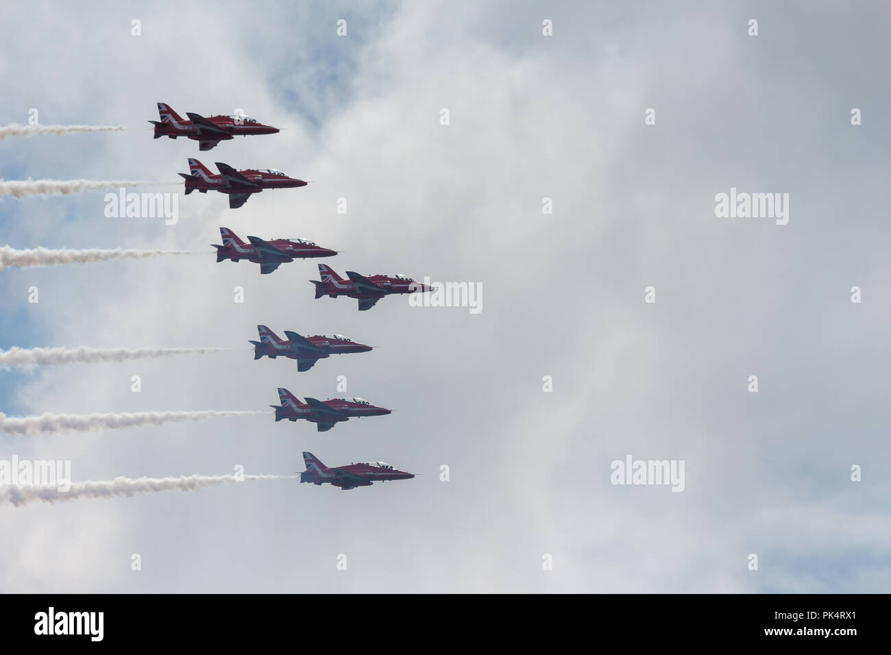 Vertical Formation - The Red Arrows, the Royal Air Force aerobatics ...