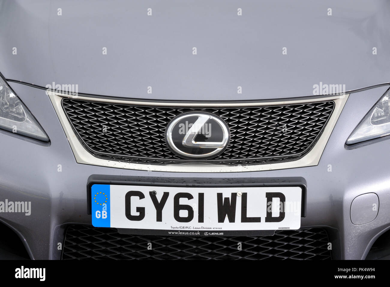 Toyota lexus logo hi-res stock photography and images - Alamy