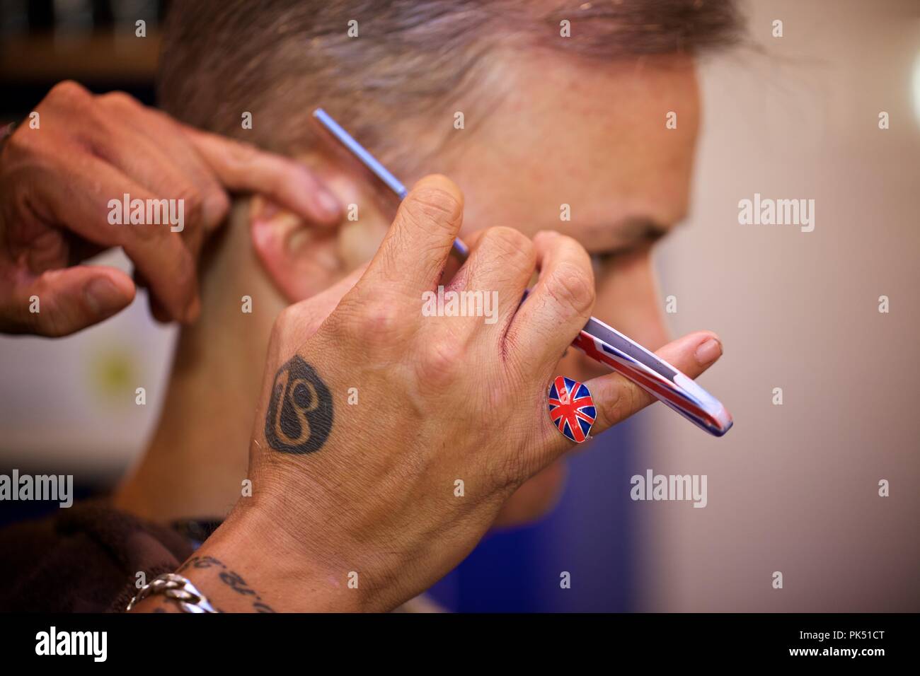 Barber Shop, blade and scissor work Stock Photo - Alamy