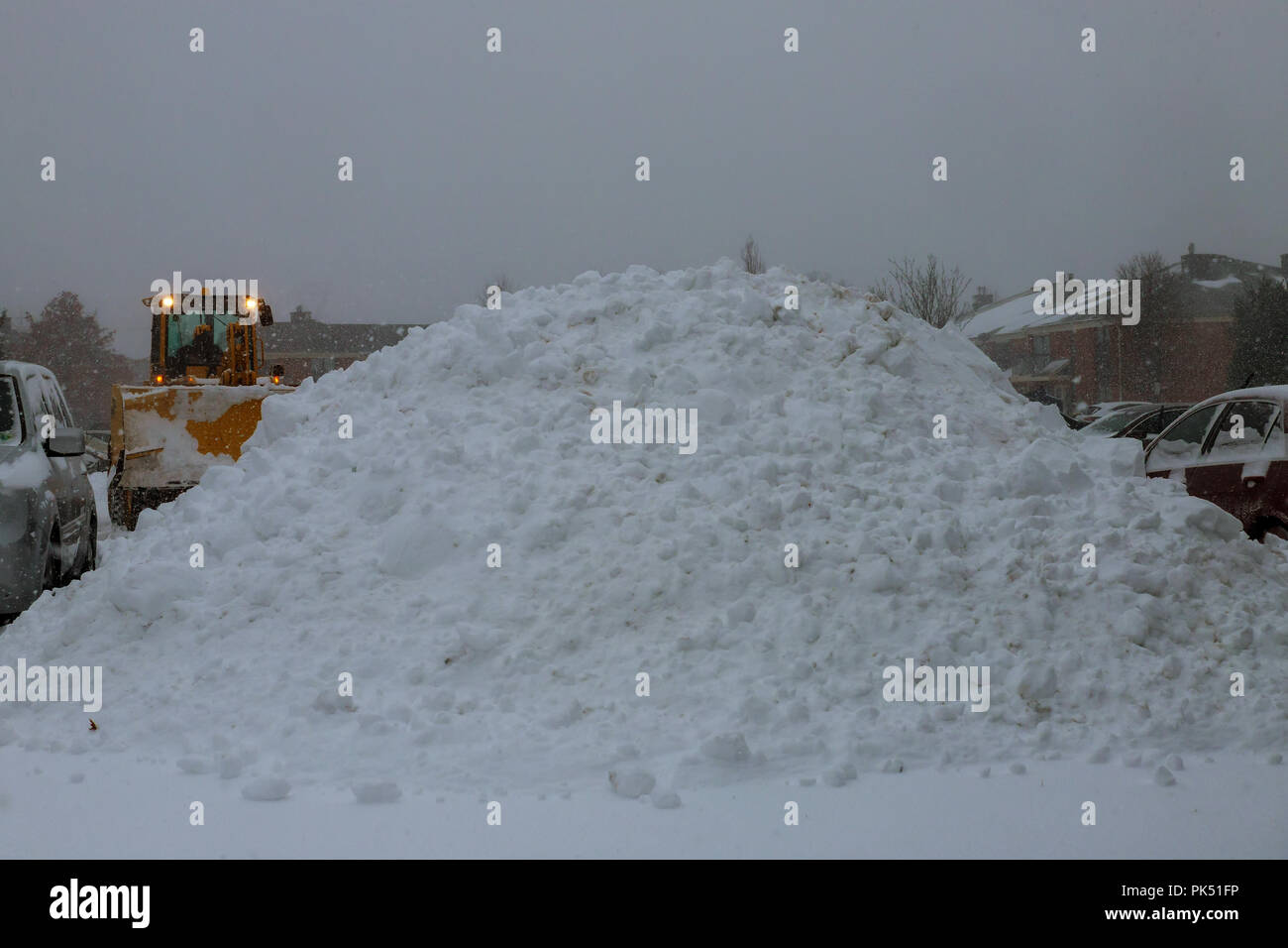 Bulldozer clearing road block hi-res stock photography and images - Alamy