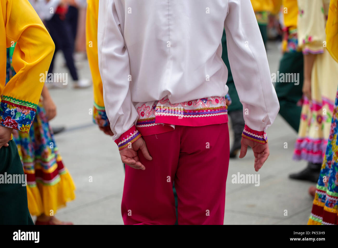 Russian folk dance group Stock Photo - Alamy