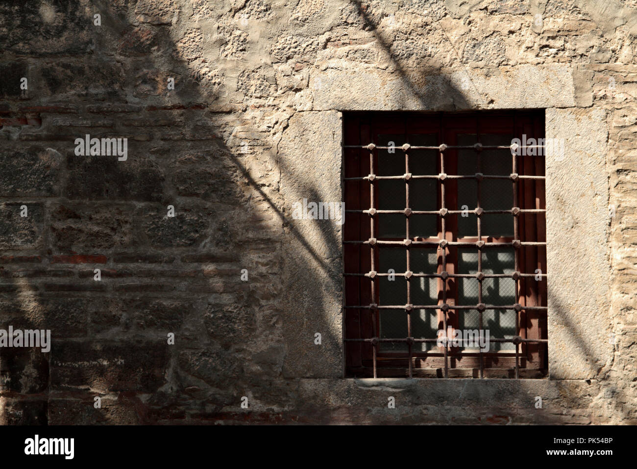 Steel frame lattice hi-res stock photography and images - Alamy