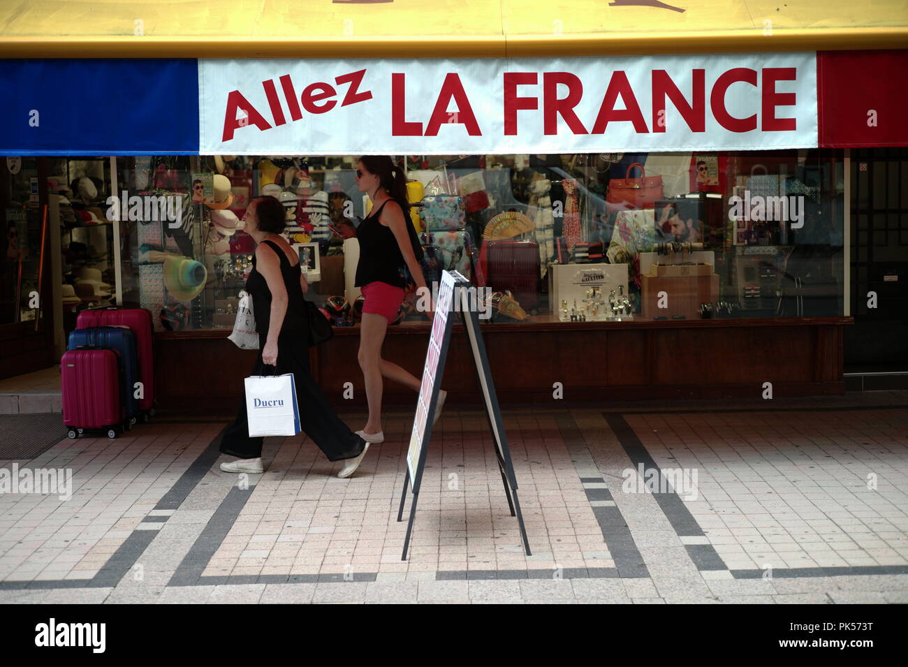 Beaumont flag hi-res stock photography and images - Alamy