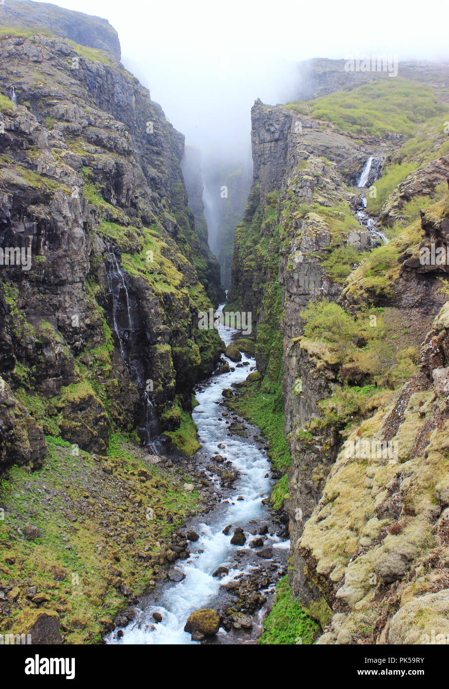 Second tallest waterfall hi-res stock photography and images - Alamy