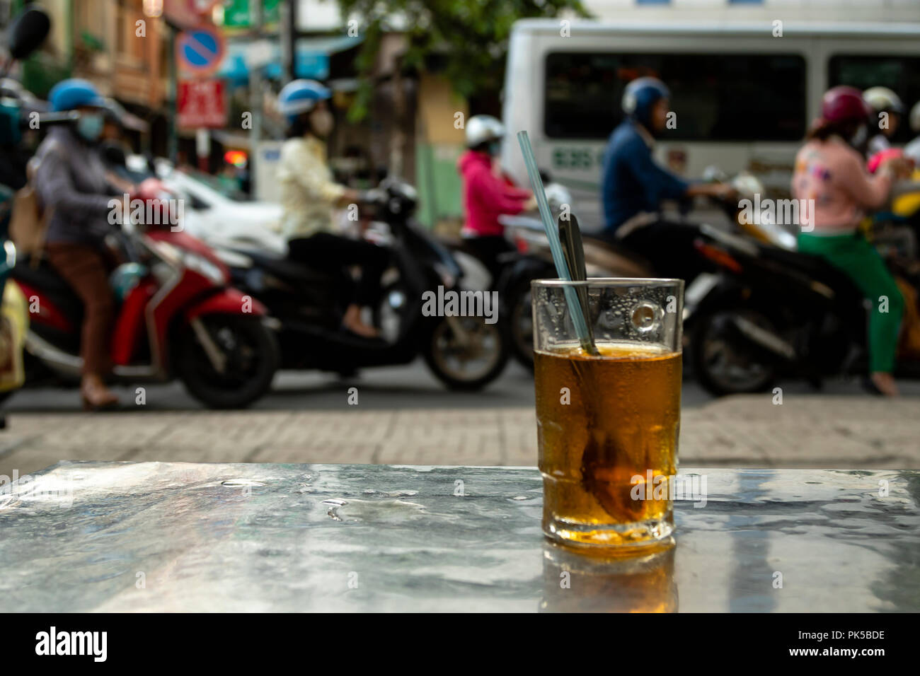 Rush hour sit hi-res stock photography and images - Alamy