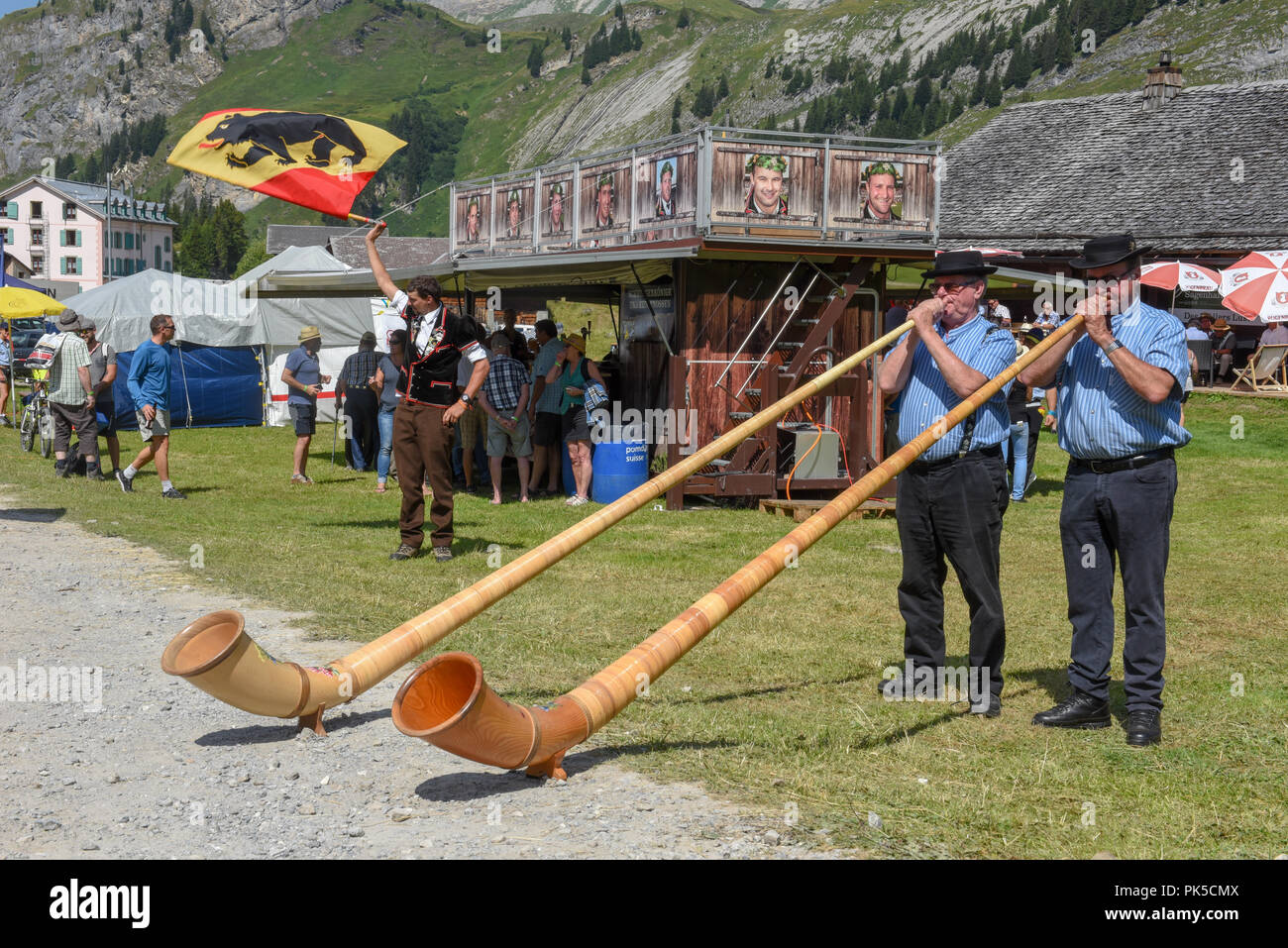 Alphorn swiss traditional hi-res stock photography and images - Alamy