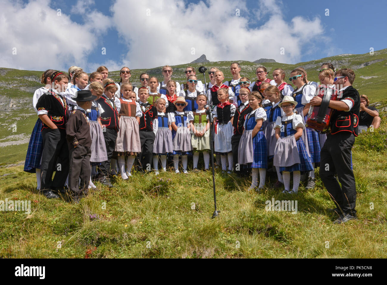 Yodeling Clipart People