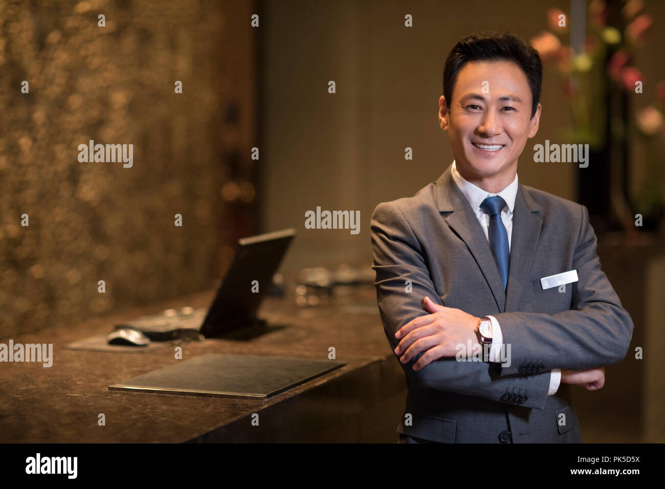 Asian chinese hotel manager director hi-res stock photography and ...