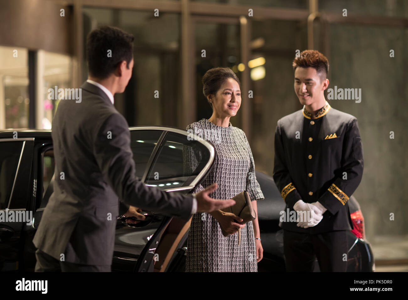 Professional service in luxury hotel Stock Photo - Alamy