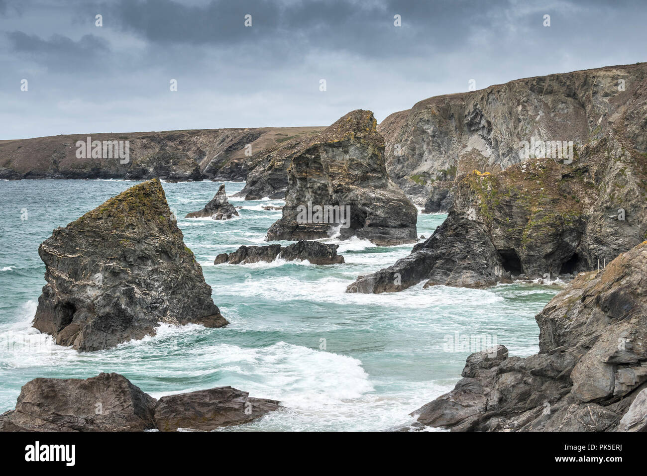 Bedruthan Steps in Cornwall Stock Photo - Alamy