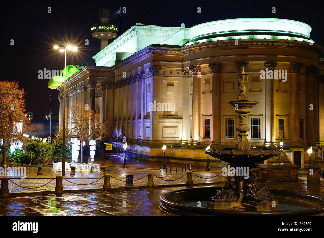 Liverpool steble fountain hi-res stock photography and images - Alamy