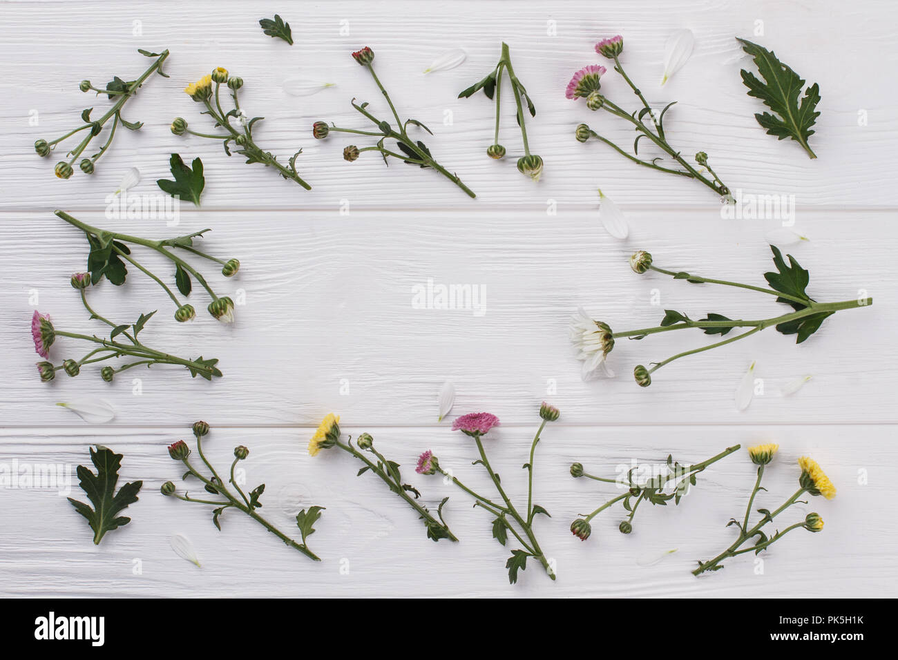 Beautiful flowers pile wood hi-res stock photography and images - Alamy