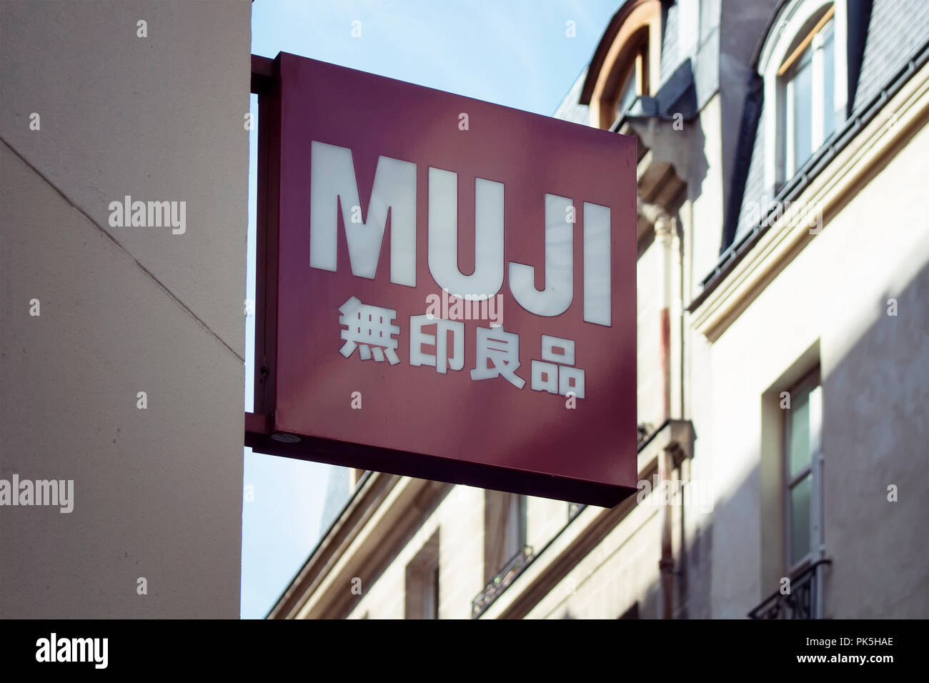 Japanese signage hi-res stock photography and images - Alamy