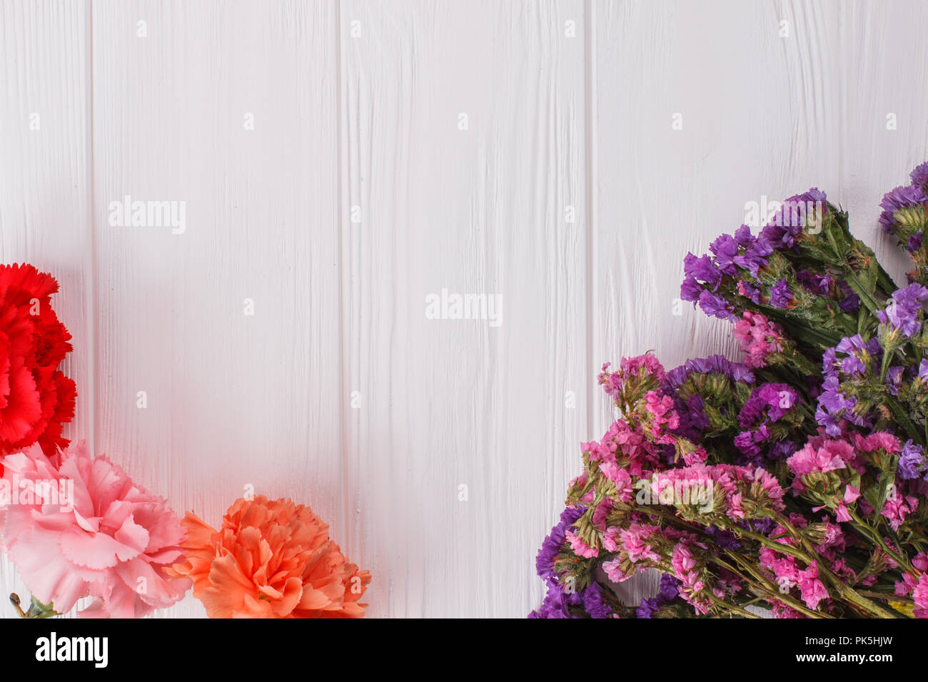 Top view red carnation bouquet hi-res stock photography and images - Alamy