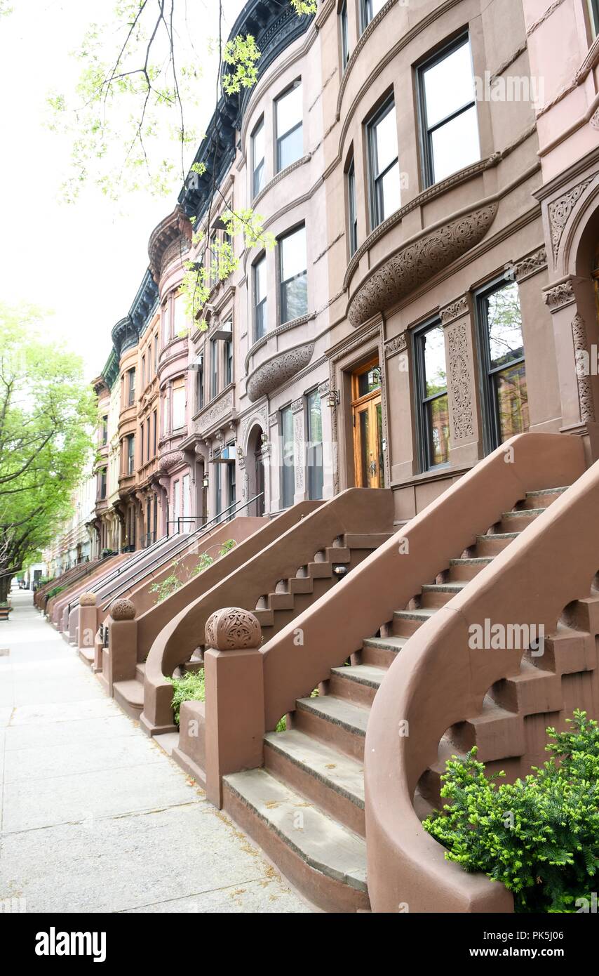 Harlem street view, New York City, USA Stock Photo - Alamy
