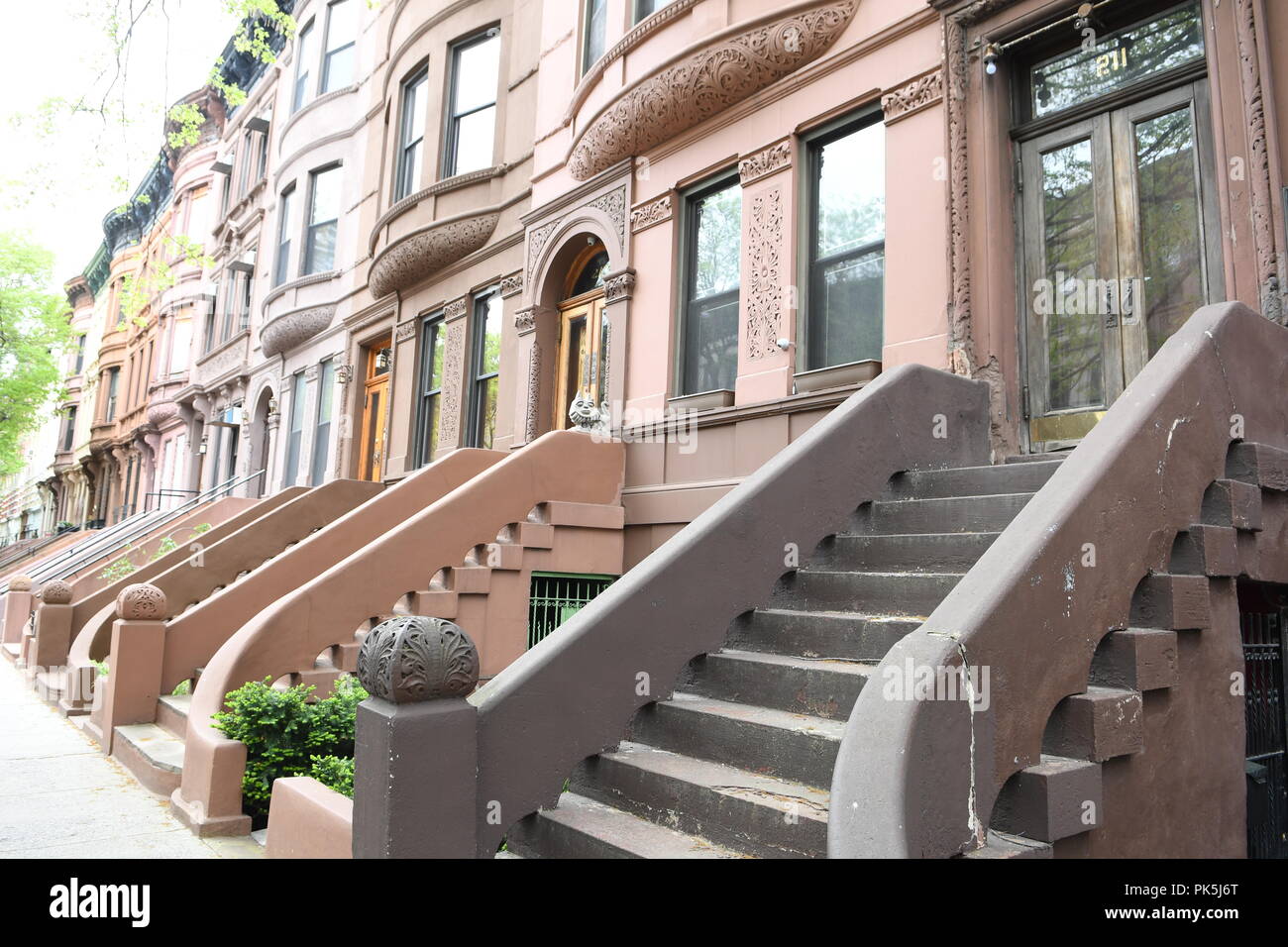 Harlem street view, New York City, USA Stock Photo - Alamy