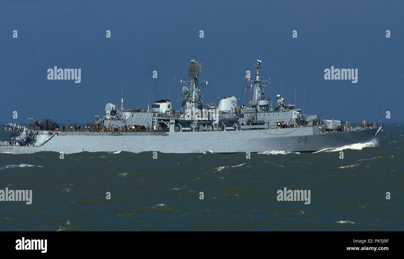 AJAXNETPHOTO. AUGUST, 1984. OOSTENDE, BELGIUM. - BRITISH NAVY AT SPEED ...