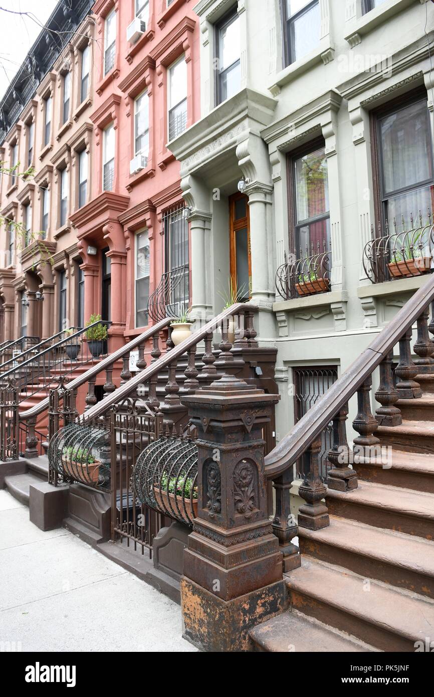 Harlem street view, New York City, USA Stock Photo - Alamy