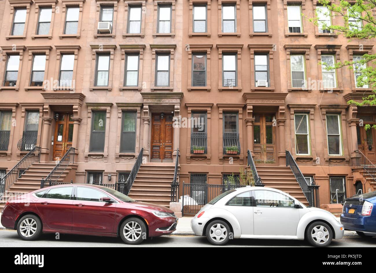 Harlem Brownstones New York City High Resolution Stock Photography and ...