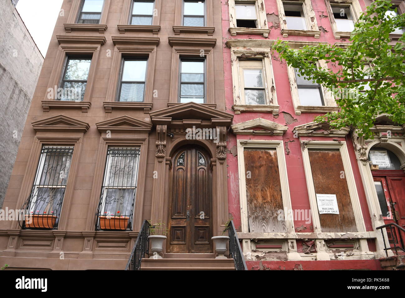 Harlem street view, New York City, USA Stock Photo - Alamy