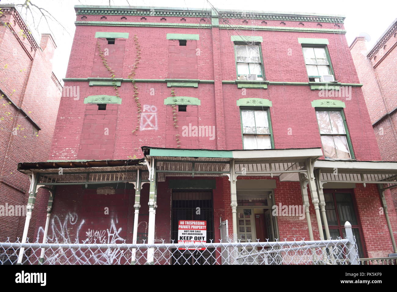 Harlem street view, New York City, USA Stock Photo - Alamy