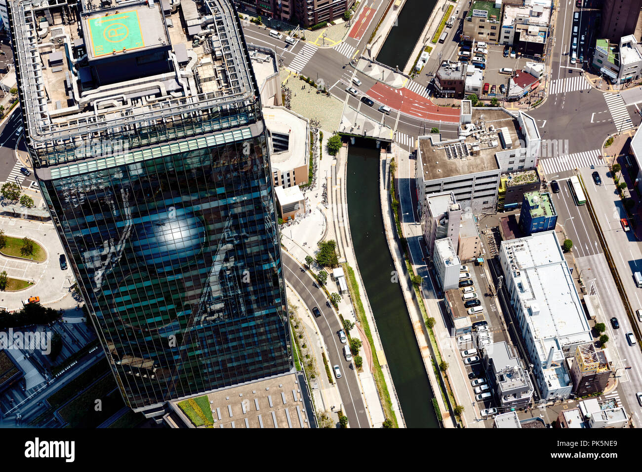 Ariel river buildings hi-res stock photography and images - Alamy