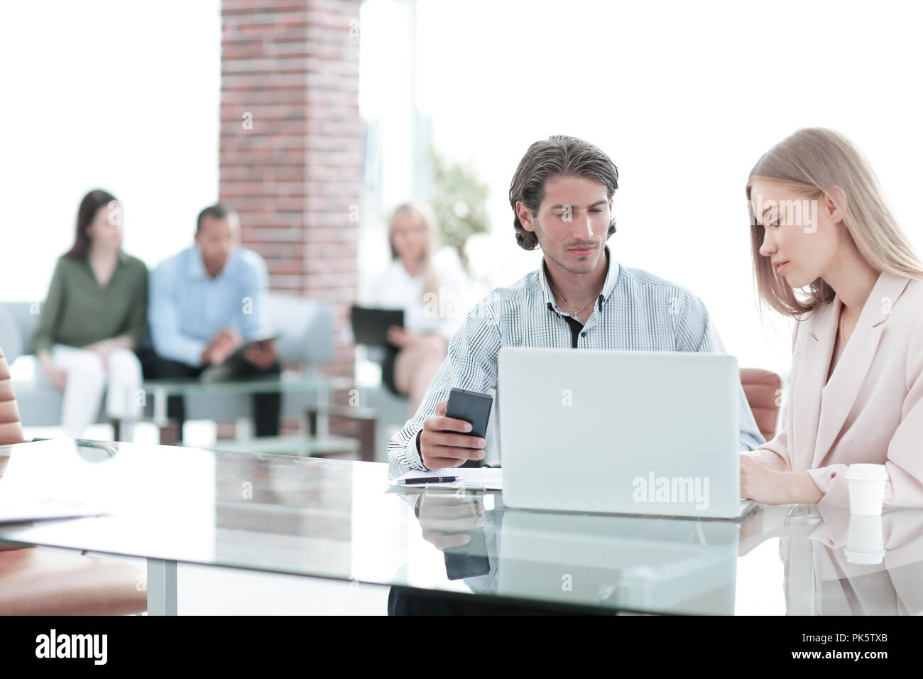Bank employee hi-res stock photography and images - Alamy