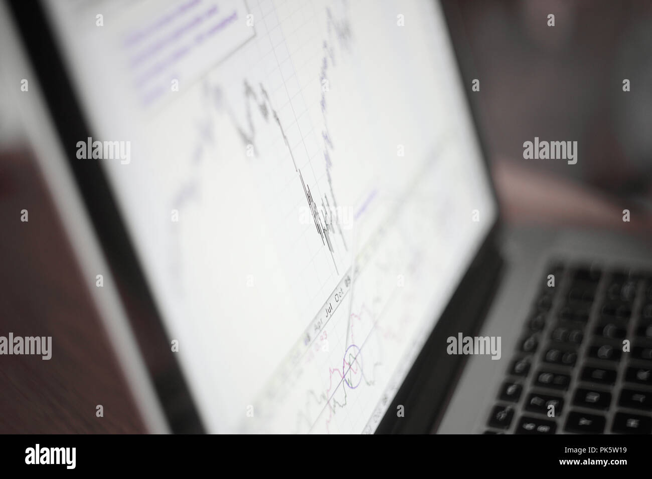 Diagrams on laptop computer screen hi-res stock photography and images ...