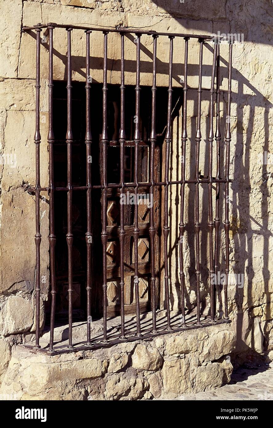 DETALLE DE VENTANA CON REJA. Location: EXTERIOR. Pedraza. SEGOVIA ...