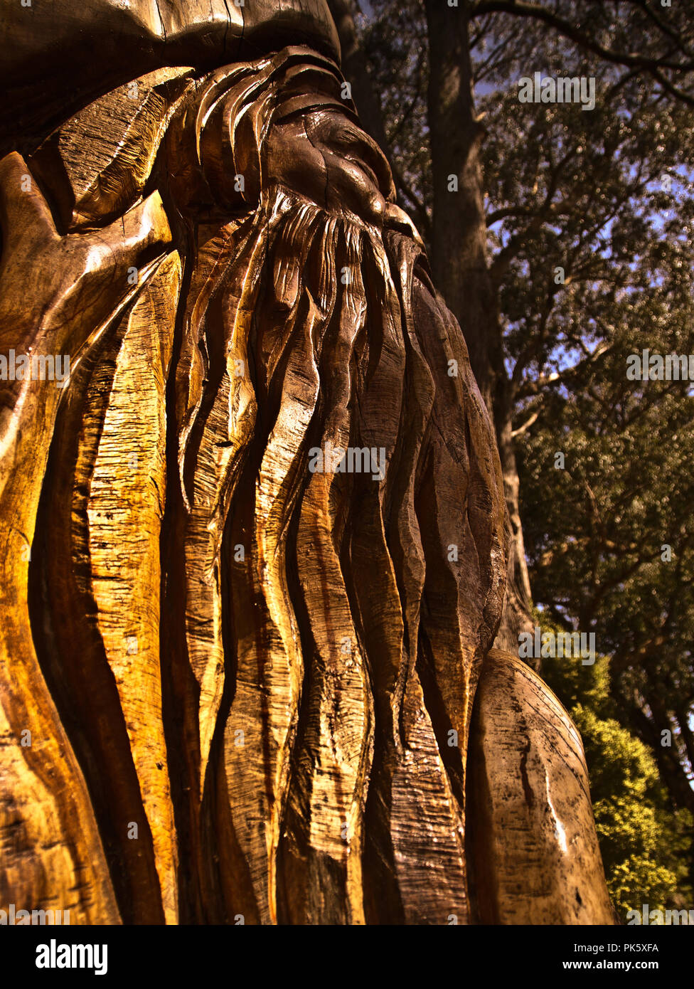 Strong man carving hi-res stock photography and images - Alamy