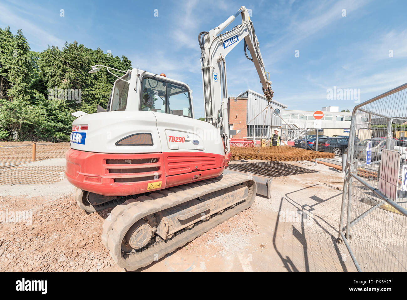 Velindre cancer centre cardiff hi-res stock photography and images - Alamy