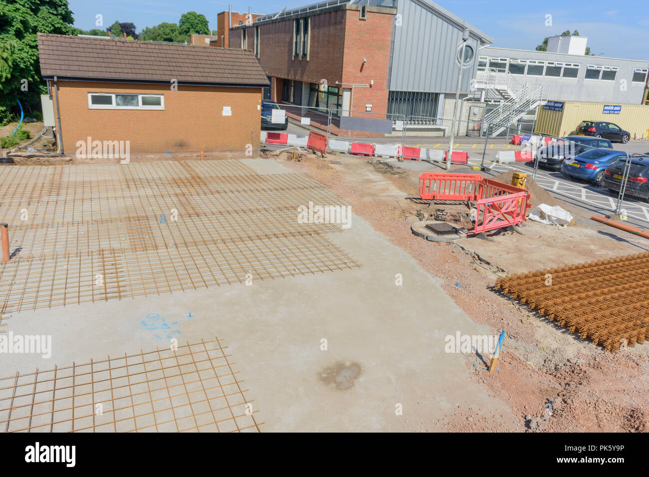 Velindre cancer centre cardiff hi-res stock photography and images - Alamy