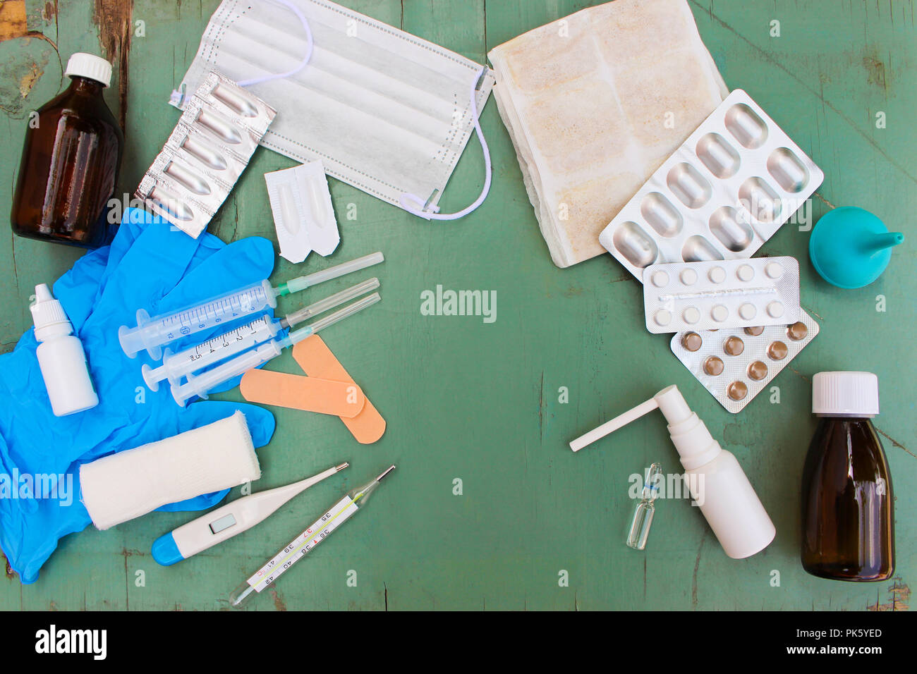 First aid kit items hi-res stock photography and images - Alamy