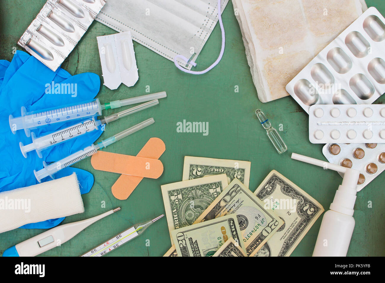 First aid kit items hi-res stock photography and images - Alamy