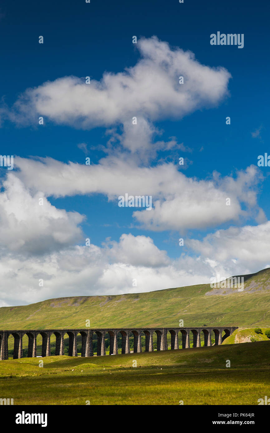Batty moss viaduct hi-res stock photography and images - Alamy