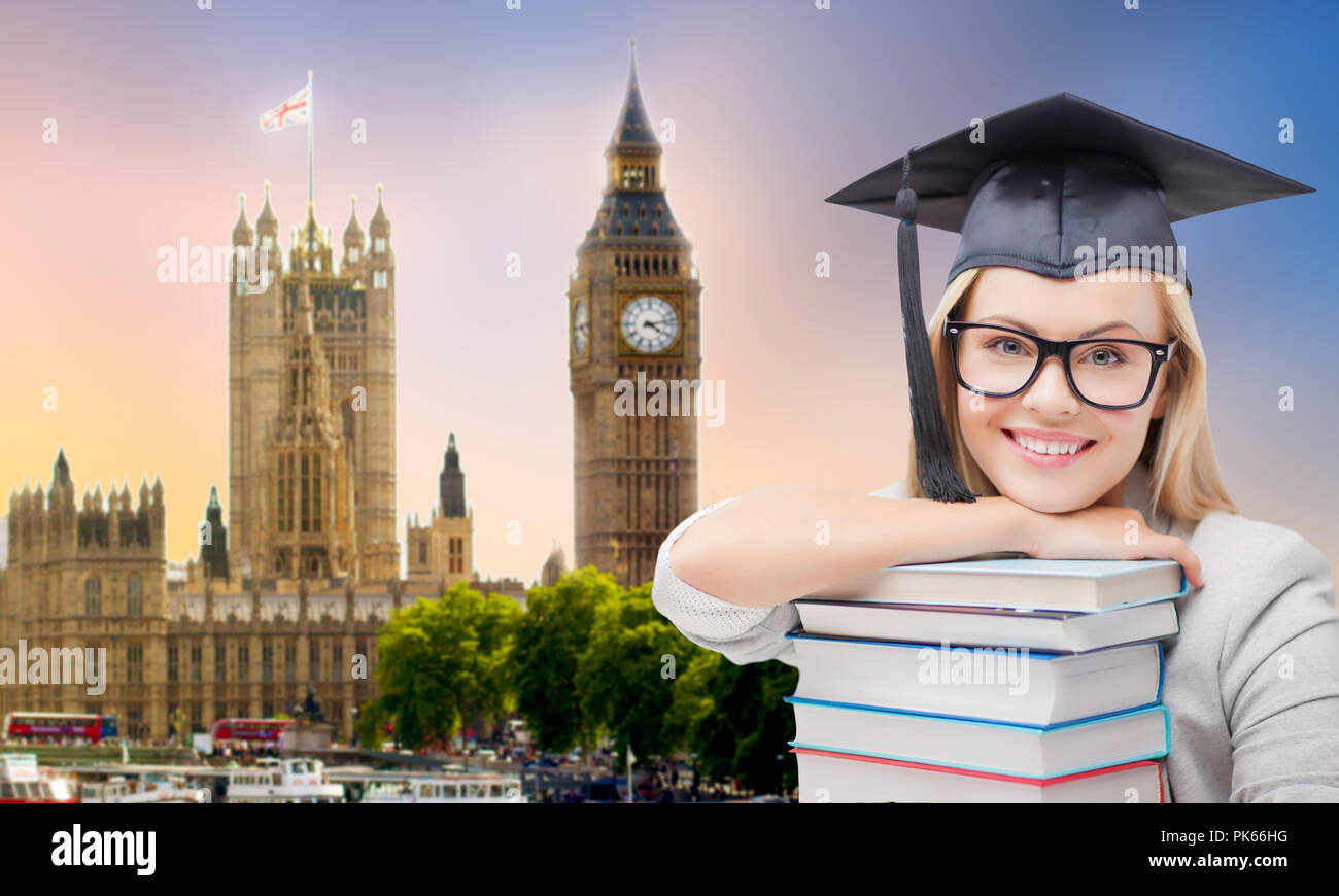 Student graduation london university hi-res stock photography and ...