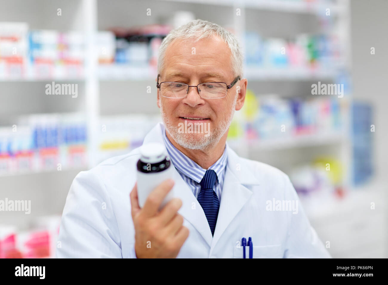 Apothecary label hi-res stock photography and images - Alamy