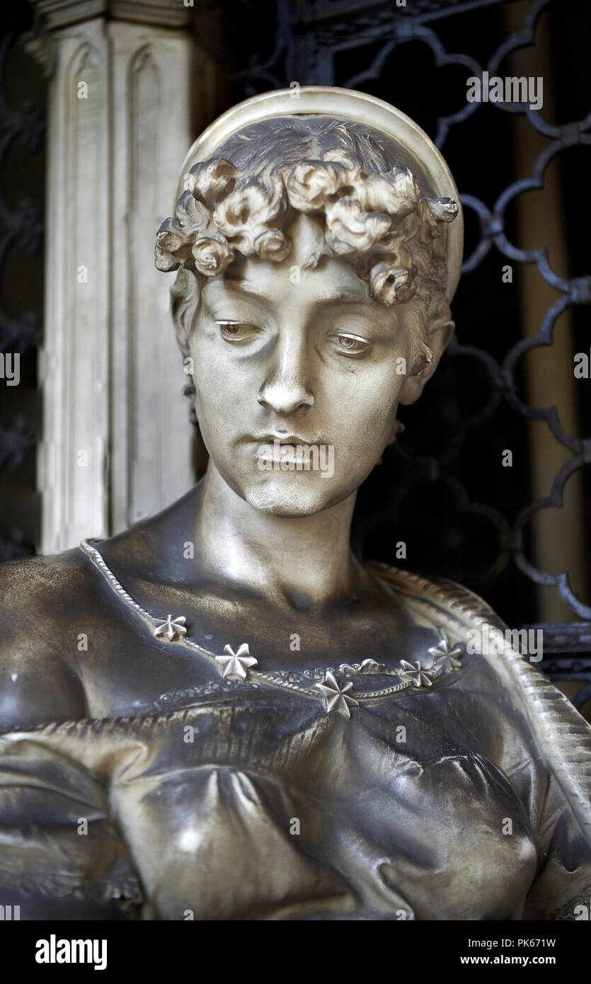 Adrian Gates's Instagram, Twitter & Facebook on IDCrawl