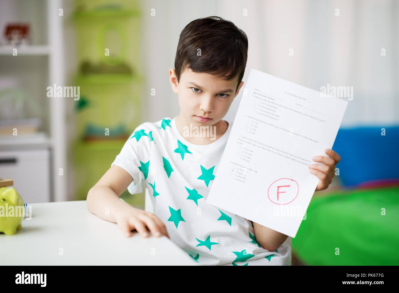 Test paper grade hi-res stock photography and images - Alamy