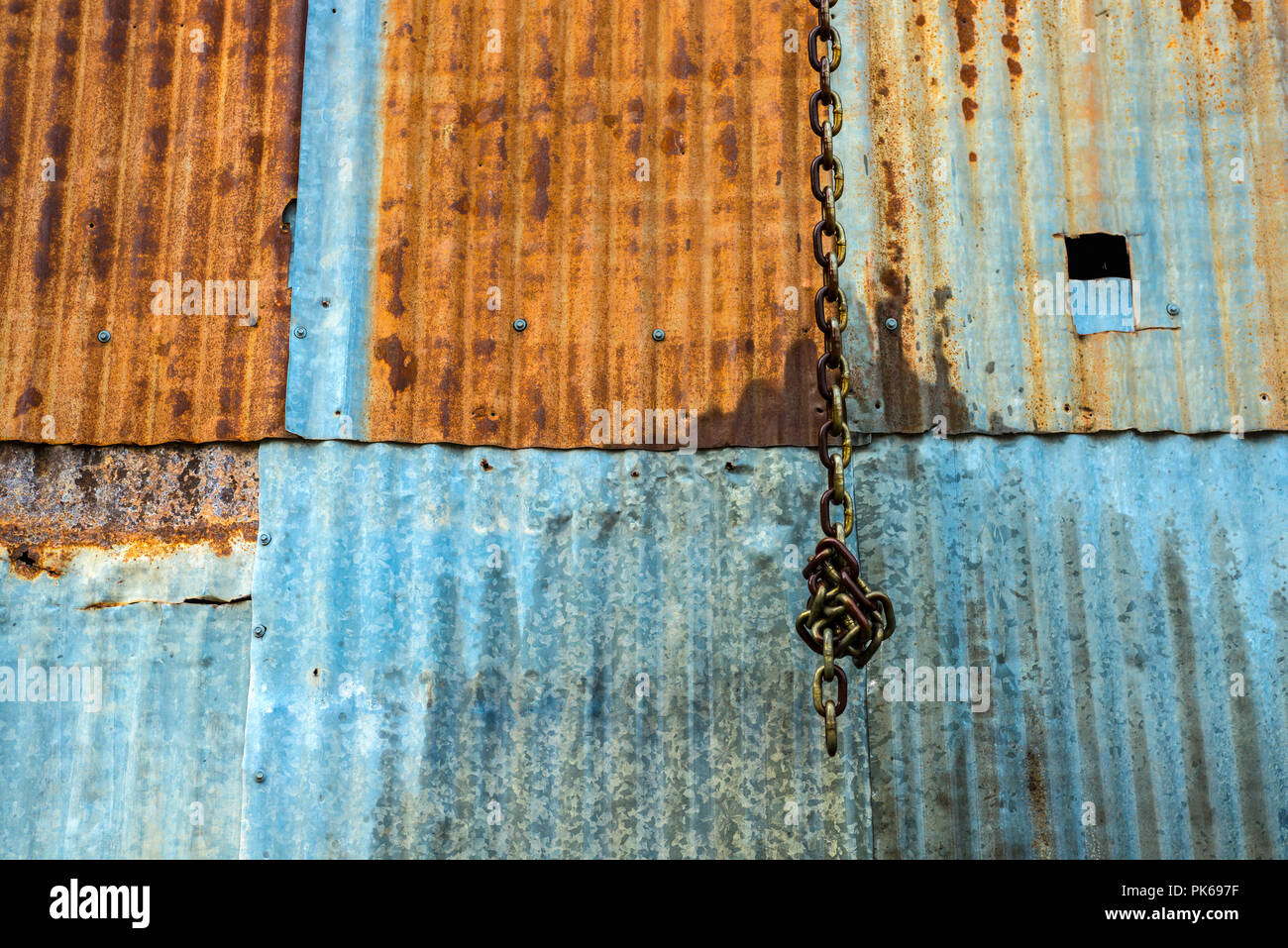 rusty rustic corrugated metal barn building Stock Photo - Alamy