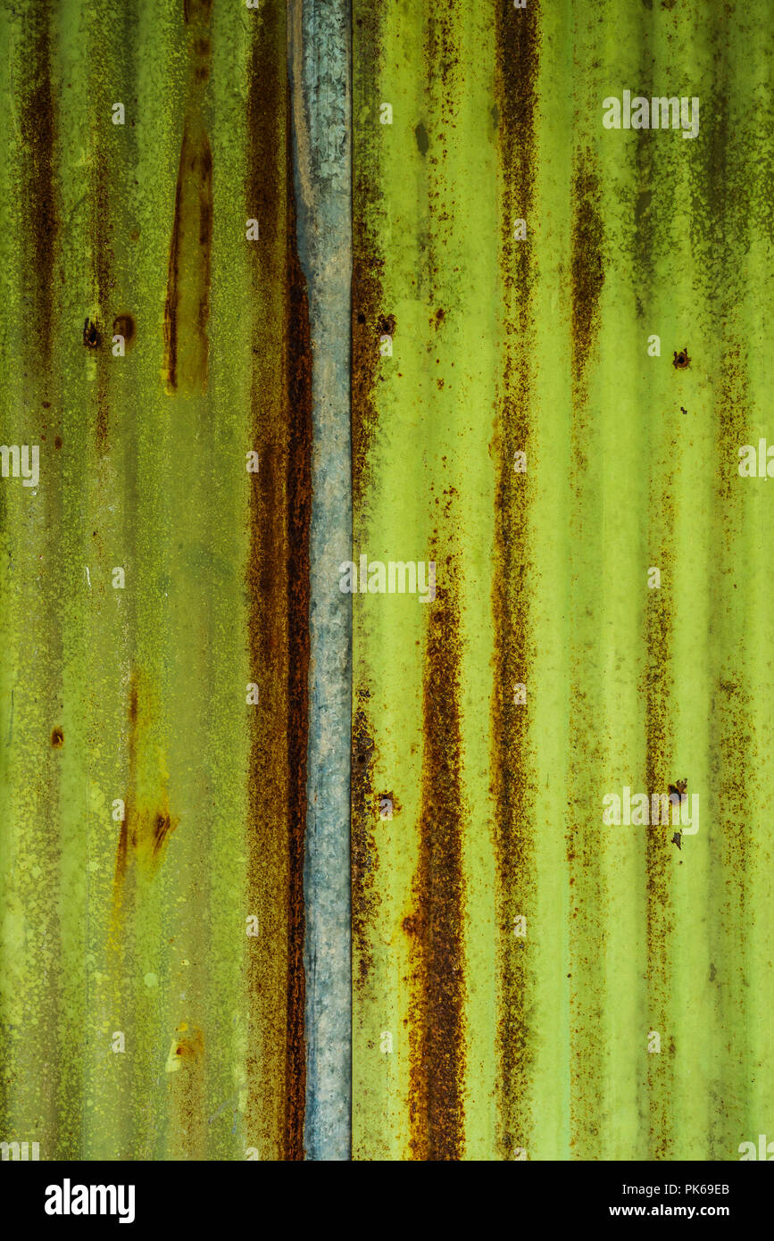 rusty rustic corrugated metal barn building Stock Photo - Alamy