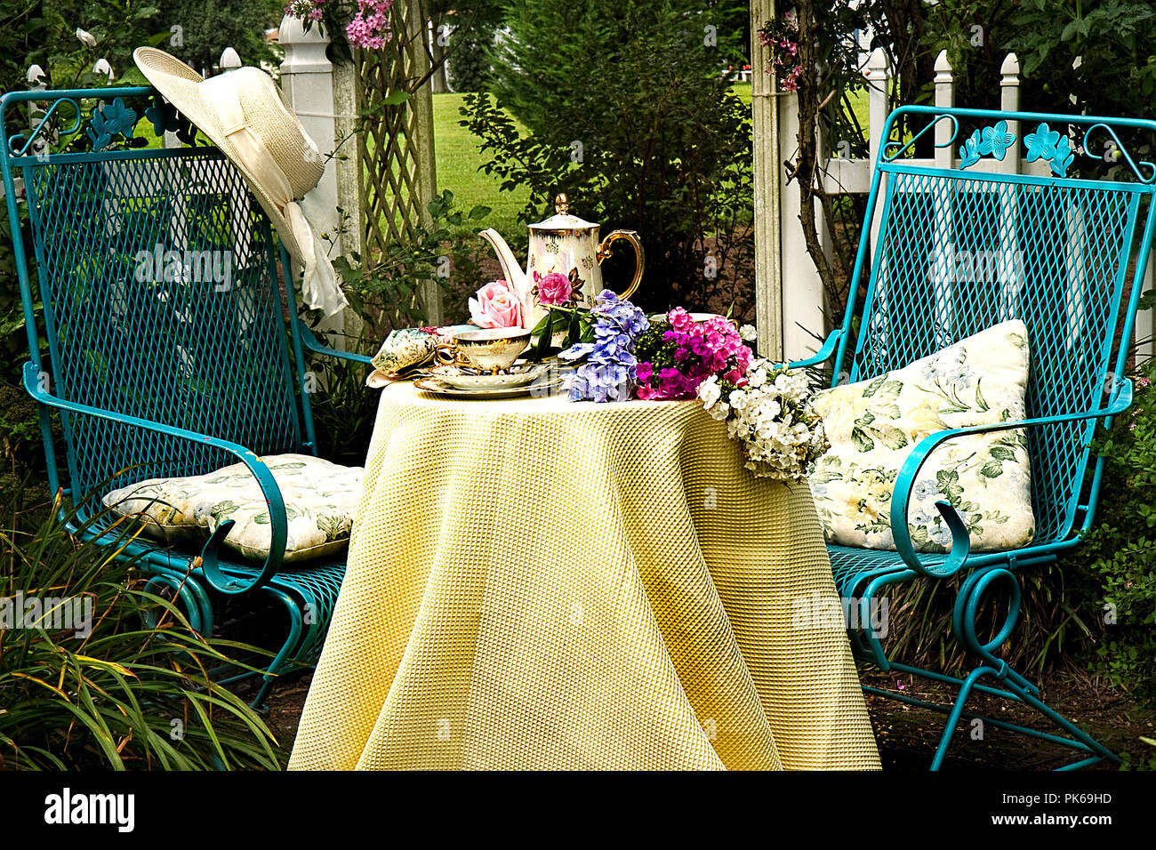 Tea outdoors in garden for two Stock Photo - Alamy
