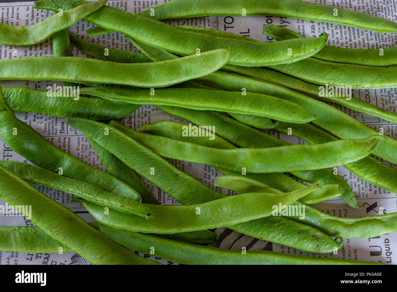 Five raw string beans hi-res stock photography and images - Alamy
