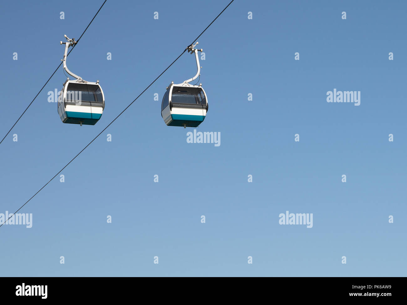 Empty cable cars hi-res stock photography and images - Alamy